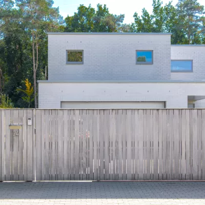 Schuifpoort met een uniek design bij Fam De Smeth in Bonheiden | De ...